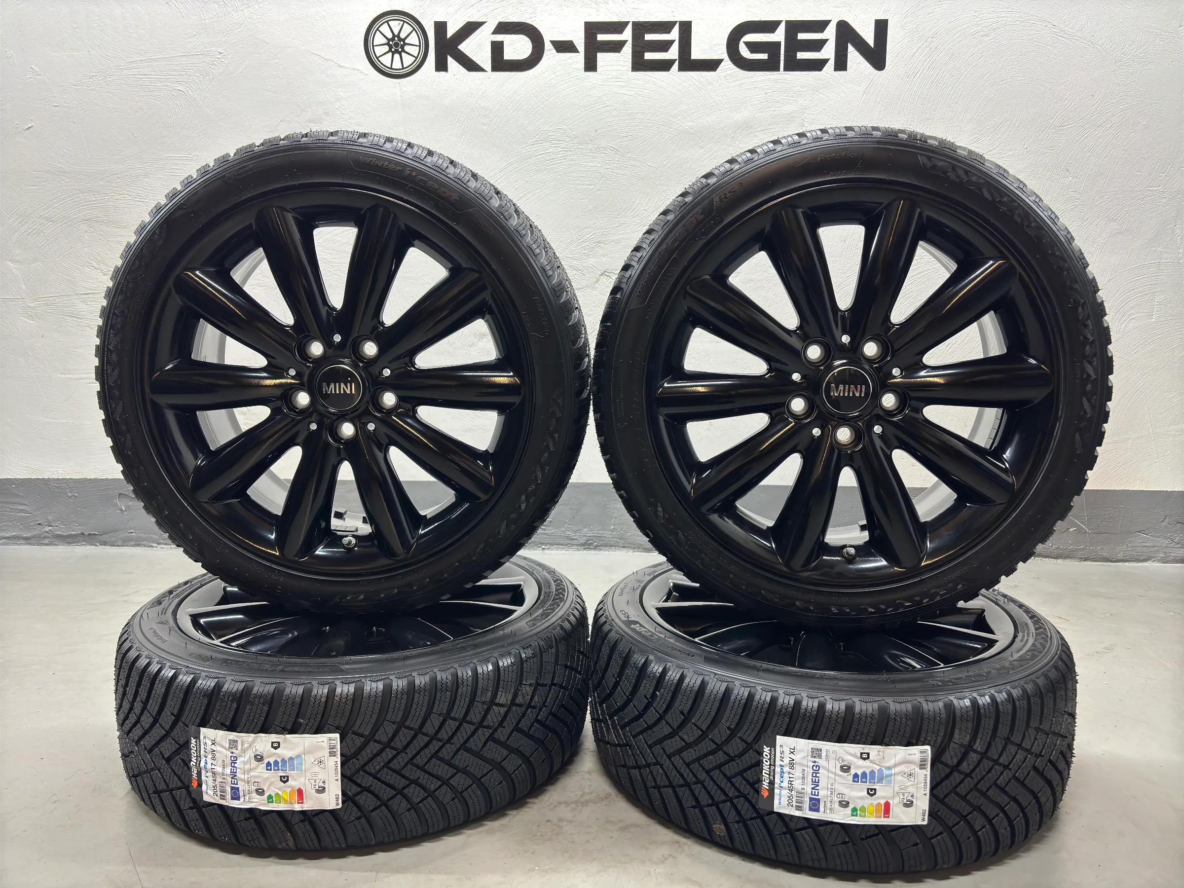 Original Mini F55 F56 F57 17 Zoll Winterräder Cosmos Spoke 499 One ...